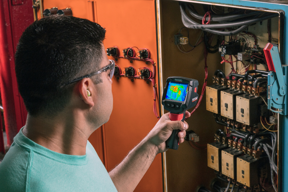 March 2018 Product Spotlight: HVAC Meters and Sensors | HPAC Engineering
